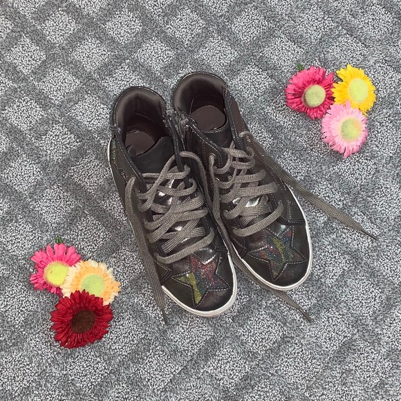 Steve Madden | Shoes | Steve Madden Gray Star Hightop Sneakers | Poshmark